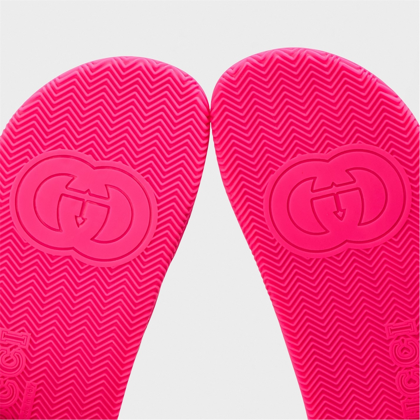 GUCCI | Kids Pool Shoes | Kids | Crlnw Shmcrl | Flannels