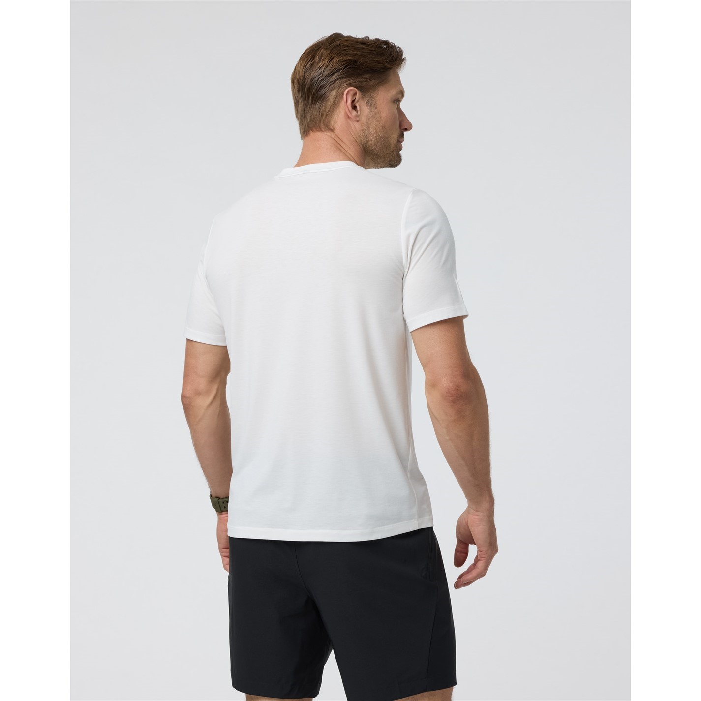 VUORI | Men's Short Sleeve Performance Gym Top | Men | White | Flannels