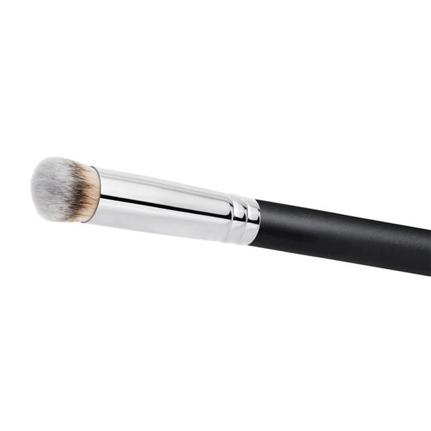 Mac | 170 Synthetic Rounded Slant Brush | Women | Blusher Brushes ...